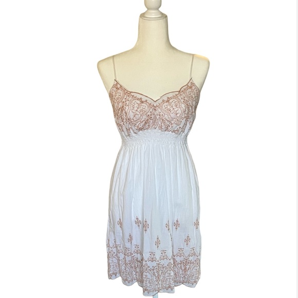 Mossimo Supply Co. | Dresses | Nwot White And Blush Embroidered Mossimo ...